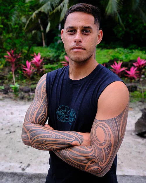 Quiksilver Tiki Muscle – Hustle Surf & Moto